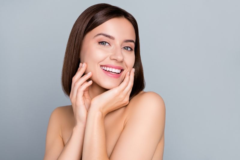 Dermaplaning at Home How To: DIY Glow in Minutes – Lumohs Dermaplane